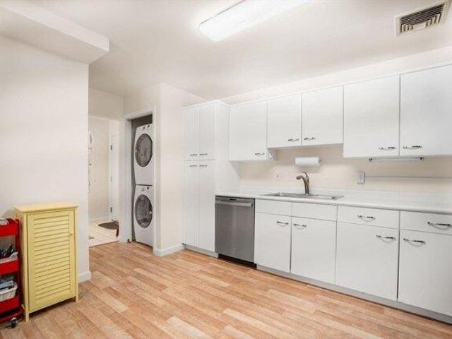 condo with 2 bedroom, Worcester MA ES105116031
