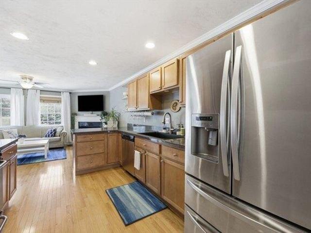 condo with 2 bedroom, Worcester MA ES105175658