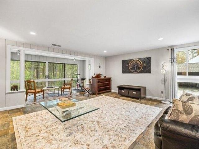 condo with 2 bedroom, Acton MA DLS102089641