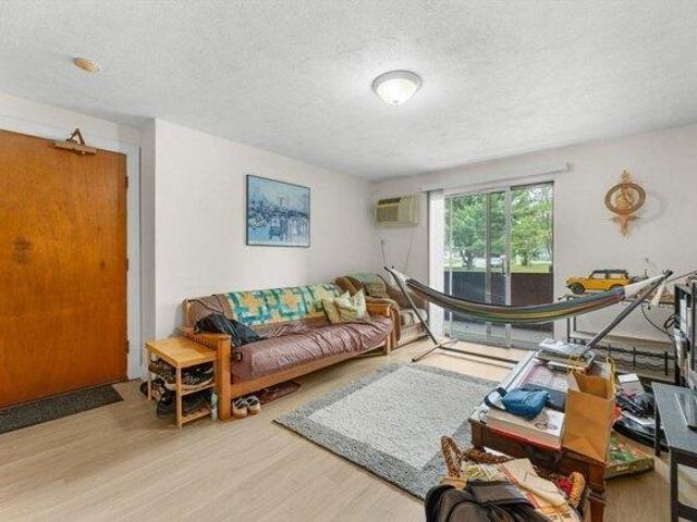 condo with 2 bedroom, Acton MA ES104329479