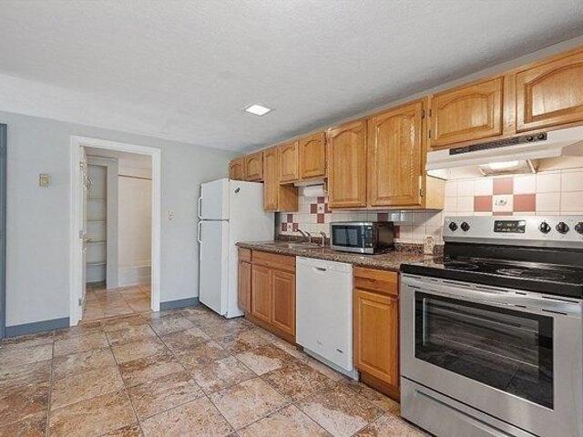 condo with 2 bedroom, Acton MA ES104410261