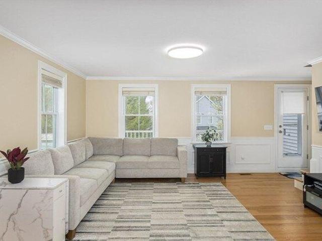 condo with 2 bedroom, Acton MA ES105092480