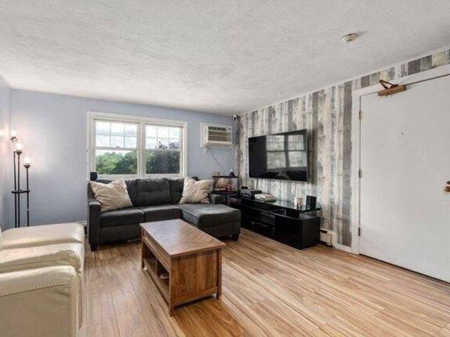 condo with 2 bedroom, Acton MA ES105094047