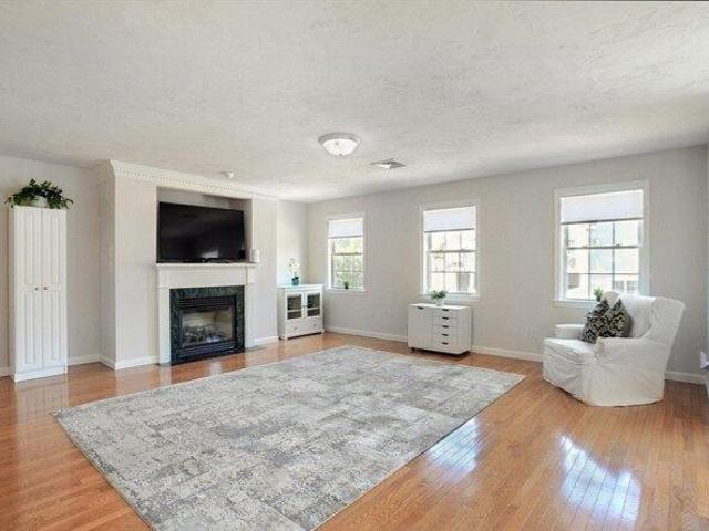 condo with 2 bedroom, Abington MA ES105108335