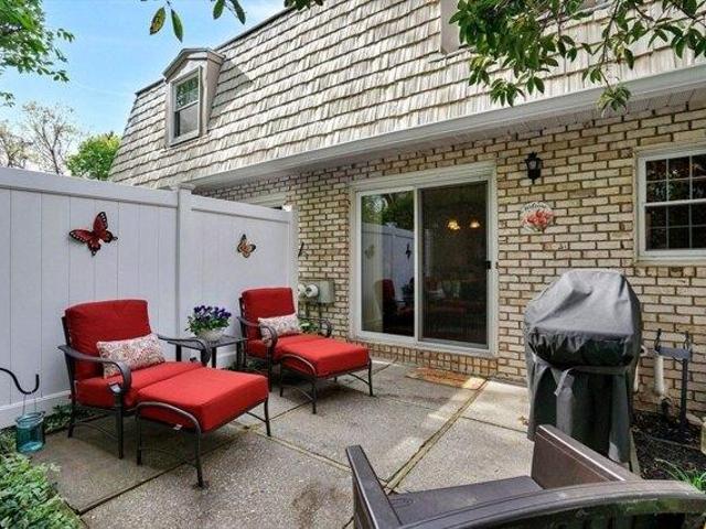 condo with 2 bedroom, Agawam MA DS102158142