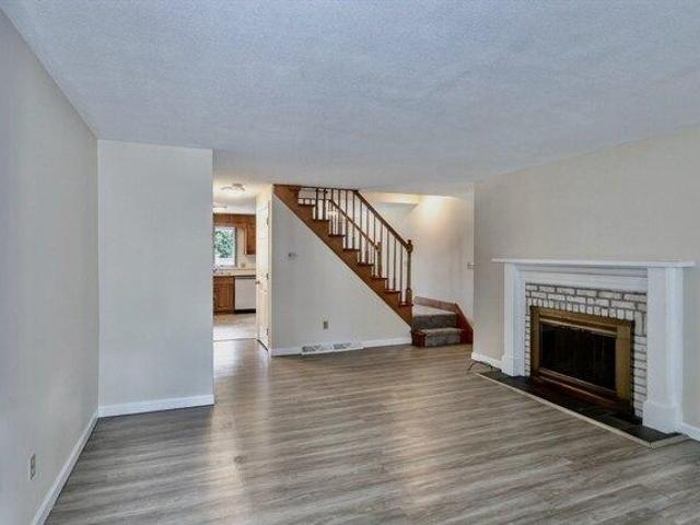condo with 2 bedroom, Agawam MA ES105093642