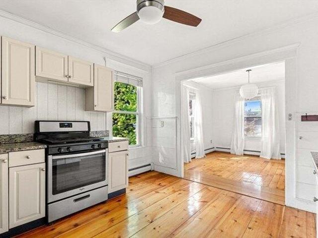 condo with 2 bedroom, Amesbury MA ES103072984