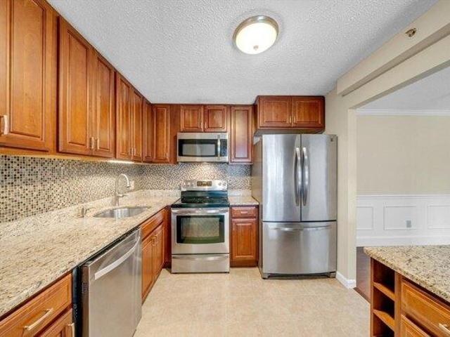 condo with 2 bedroom, Amesbury MA ES103221984