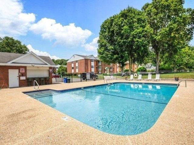 condo with 2 bedroom, Amesbury MA ES104153132