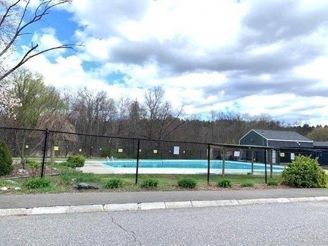 condo with 2 bedroom, Amherst MA DLS101801385