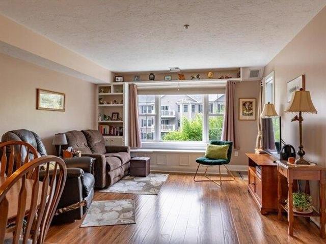 condo with 2 bedroom, Amherst MA DLS102961933