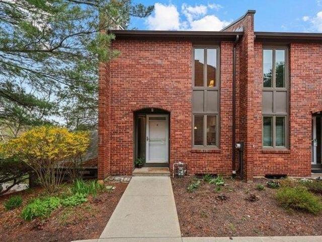 condo with 2 bedroom, Amherst MA DS102594939