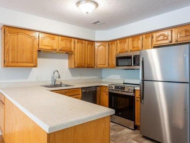 condo with 2 bedroom, Amherst MA ES104477950