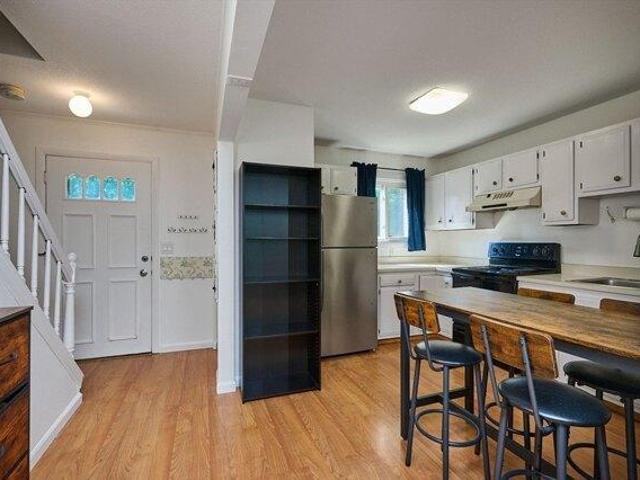 condo with 2 bedroom, Amherst MA ES105083184