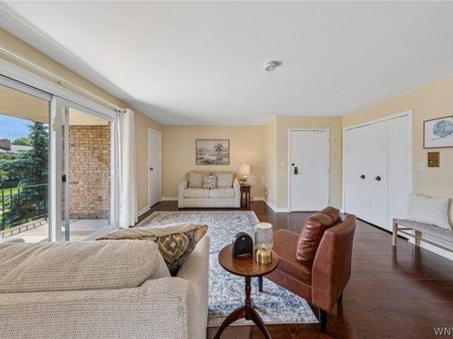 condo with 2 bedroom, Amherst NY ES104905128
