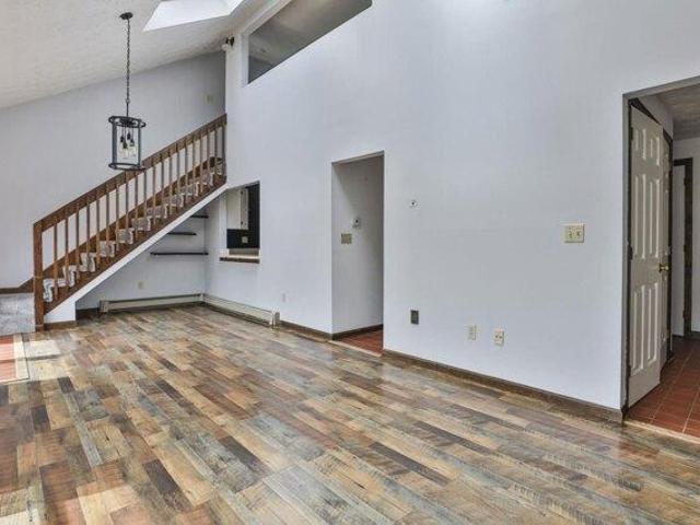 condo with 2 bedroom, Amherst NH DLS102709311