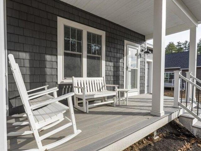 condo with 2 bedroom, Amherst NH ES104296087