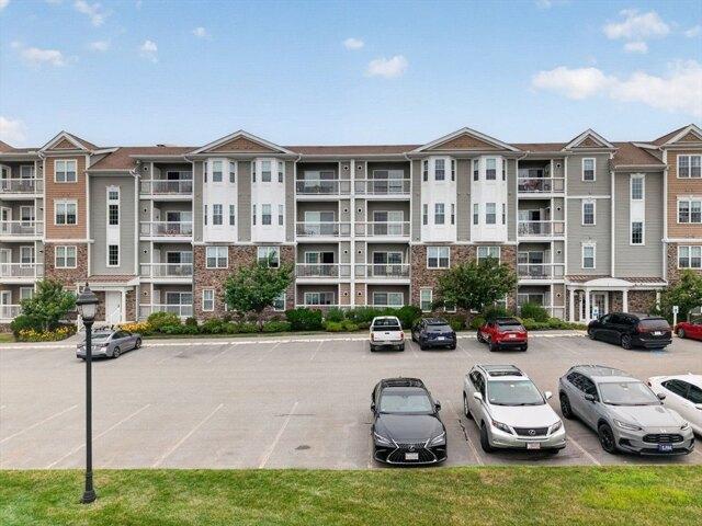 condo with 2 bedroom, Andover MA ES104406582