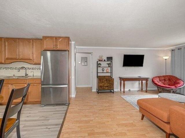 condo with 2 bedroom, Andover MA ES105190236