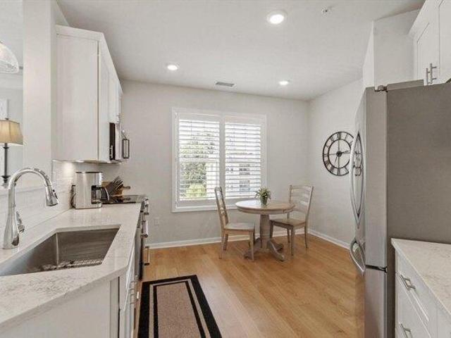 condo with 2 bedroom, Andover MA ES105233560
