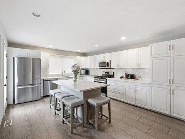 condo with 2 bedroom, Ashland MA DS103548343