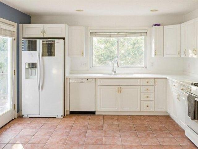 condo with 2 bedroom, Ashland MA ES103808481