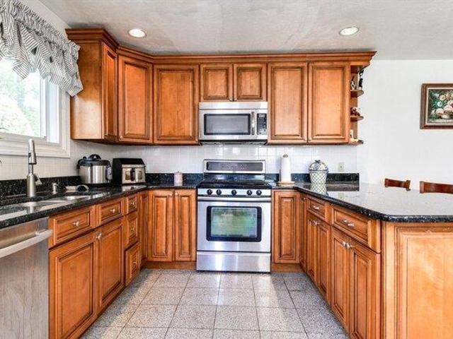 condo with 2 bedroom, Ashland MA ES103968386