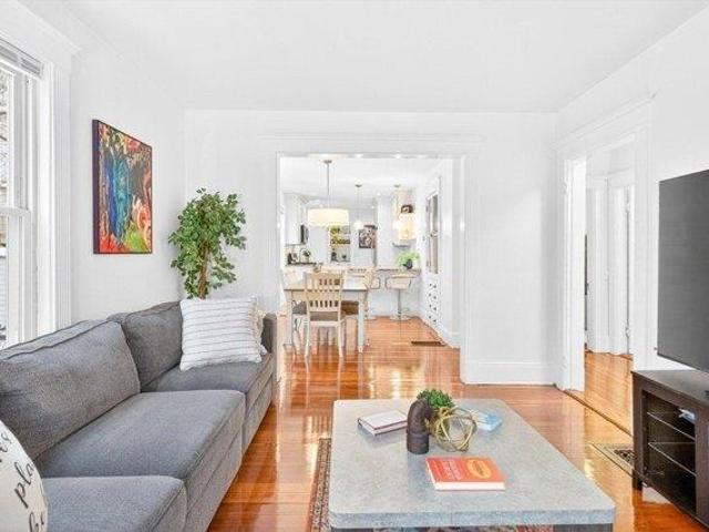 condo with 2 bedroom, Arlington MA ES102959997
