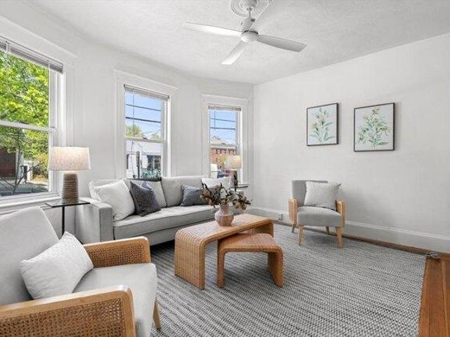 condo with 2 bedroom, Arlington MA ES103441978