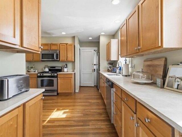 condo with 2 bedroom, Arlington MA ES103496102