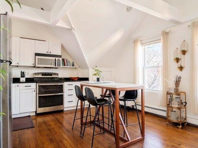 condo with 2 bedroom, Arlington MA ES103160934