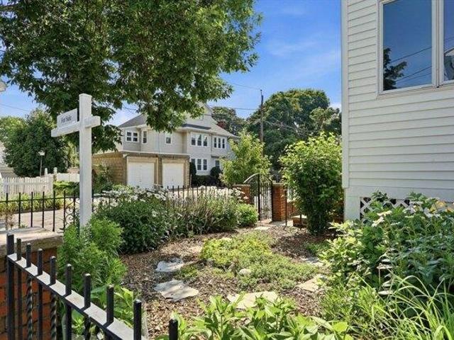 condo with 2 bedroom, Arlington MA ES104043549