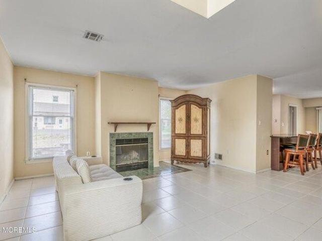 condo with 2 bedroom, Atlantic Highlands NJ ES102827203