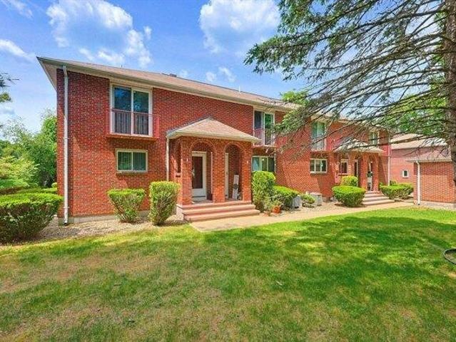 condo with 2 bedroom, Attleboro MA DS103808214