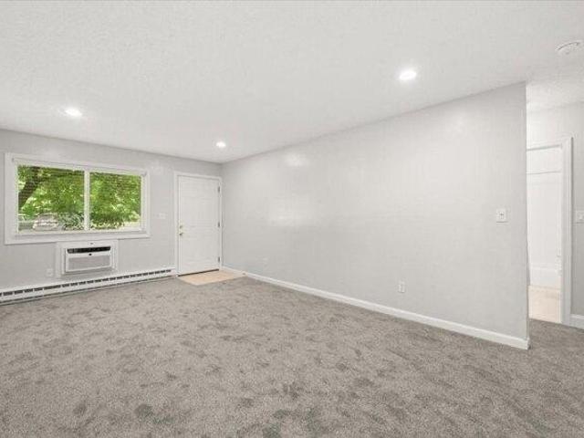 condo with 2 bedroom, Attleboro MA ES103124892