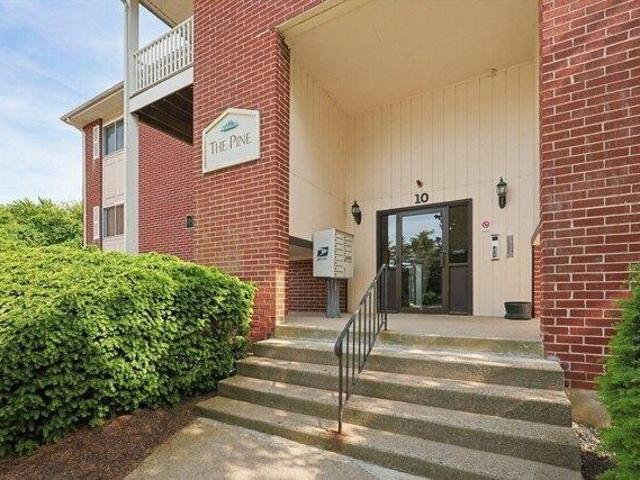 condo with 2 bedroom, Attleboro MA ES103161100