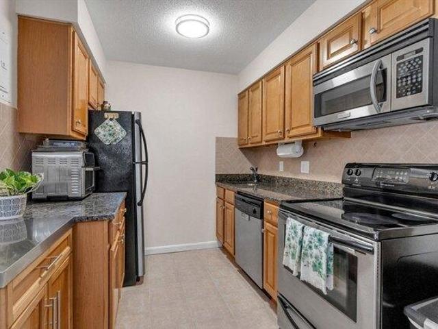 condo with 2 bedroom, Attleboro MA ES105203778
