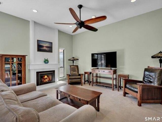 condo with 2 bedroom, Avon CT ES104189648