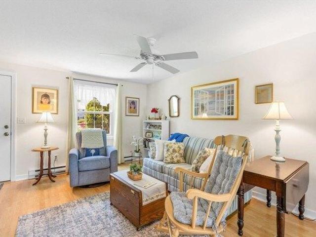 condo with 2 bedroom, Barnstable MA ES104045745