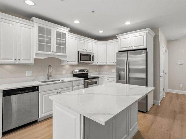 condo with 2 bedroom, Barnstable MA ES104043047