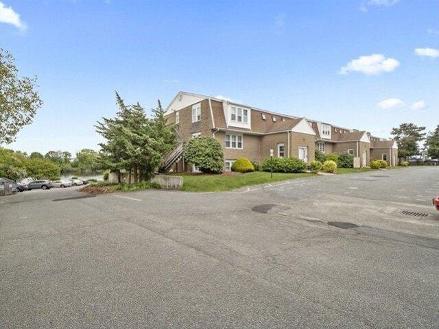 condo with 2 bedroom, Barnstable MA ES103970117