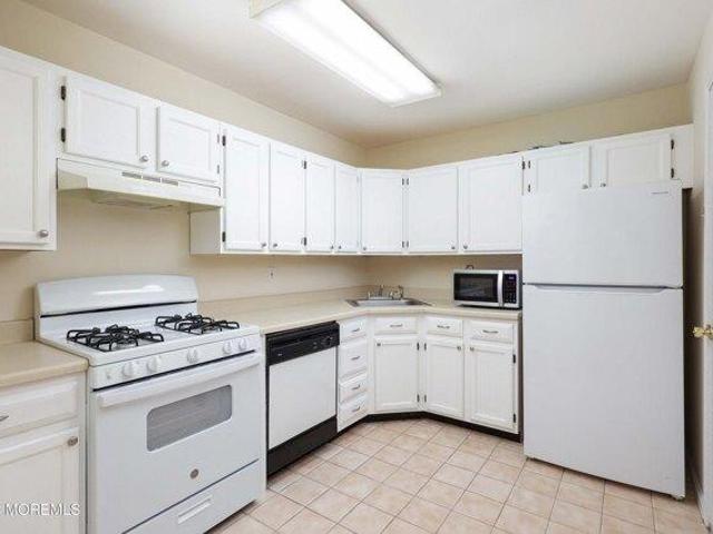 condo with 2 bedroom, Bayville NJ DLS101628360