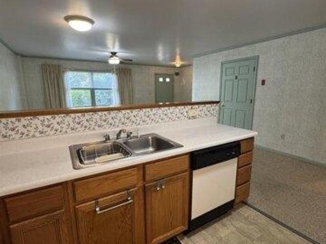 condo with 2 bedroom, Bennington VT DS104115708