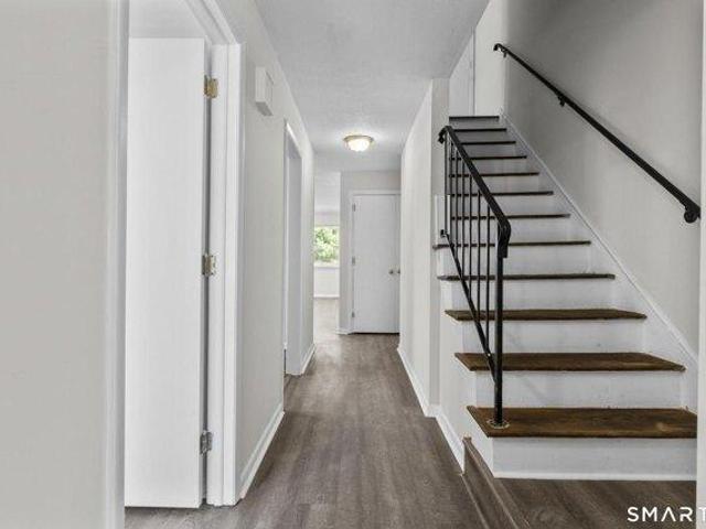 condo with 2 bedroom, Beacon Falls CT DS102762986