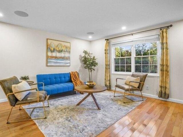 condo with 2 bedroom, Bedford MA DS103224473