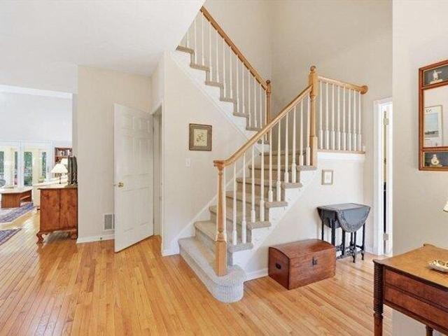 condo with 2 bedroom, Bedford MA ES105232468
