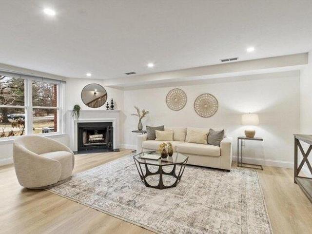 condo with 2 bedroom, Bedford MA ES103588142
