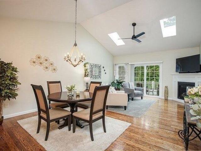 condo with 2 bedroom, Belchertown MA ES105160347