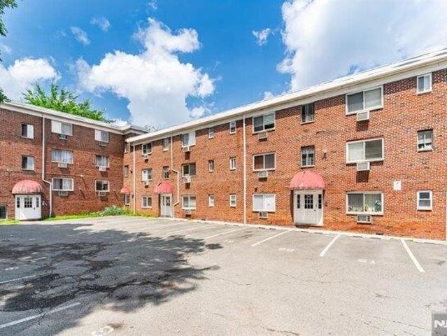 condo with 2 bedroom, Belleville NJ ES105142327