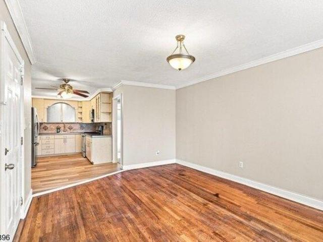 condo with 2 bedroom, Belleville NJ ES105174449